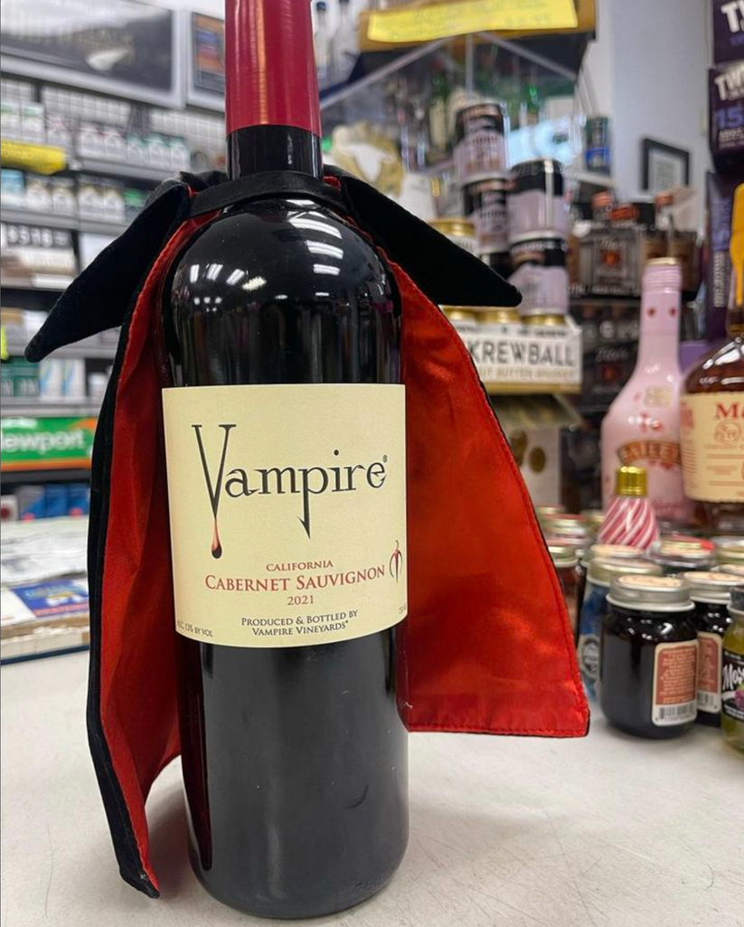 VAMPIRE CABERNET SAUVIGNON WITH VAMPIRE WINE CAPE – Vampire.com